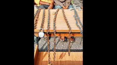 NHRC notices to Maharashtra govt, top cop over Osmanabad chained ...