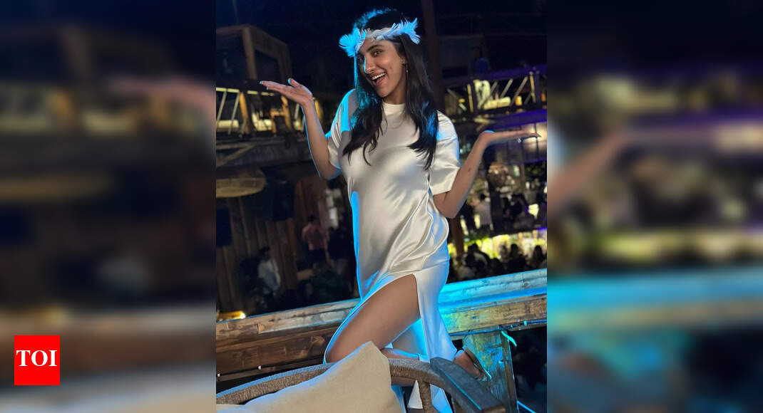 Dev made my birthday happy and special: Rukmini Maitra | Bengali Movie ...