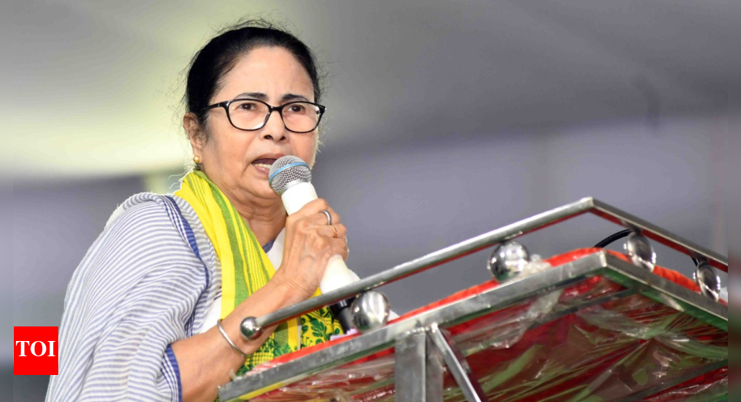 Mamata Banerjee helicopter makes emergency landing near Siliguri | Kolkata News - Times of India