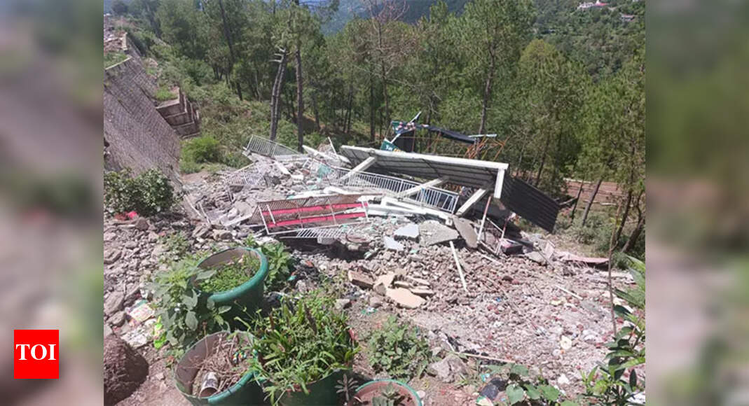 Live Updates: Five-storey house collapses in Himachal Pradesh's Solan ...