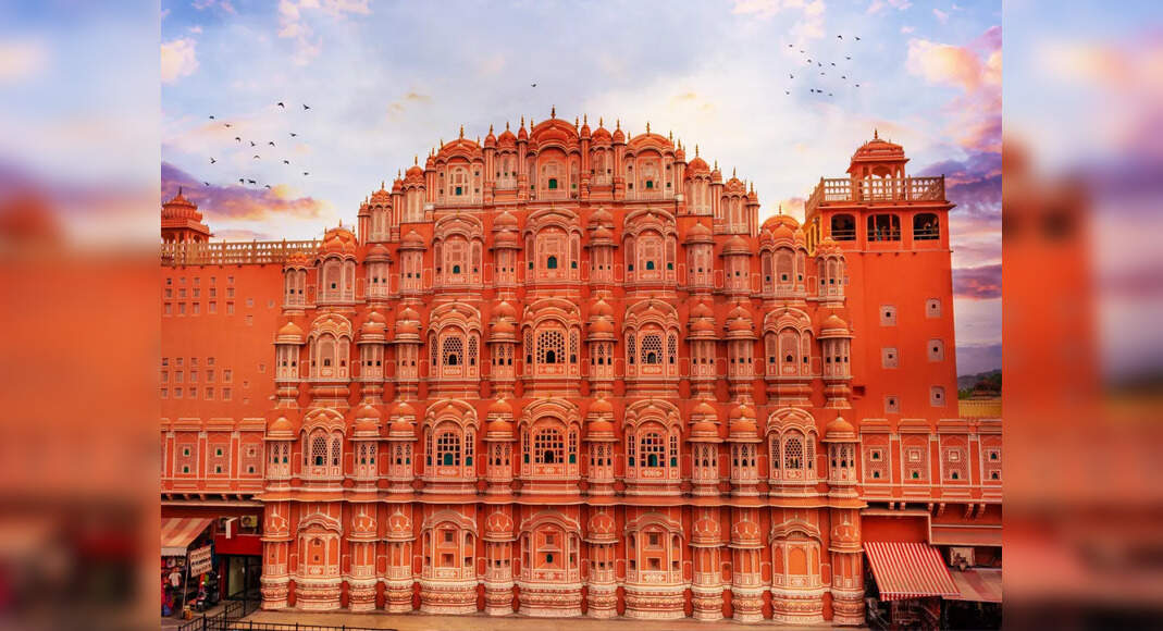 Jaipur’s Hawa Mahal, an iconic piece of architecture and its history ...