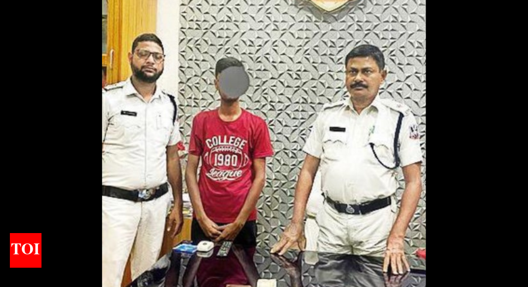 Criminals posing as delivery agents and customers rob shop owners, 2 ...