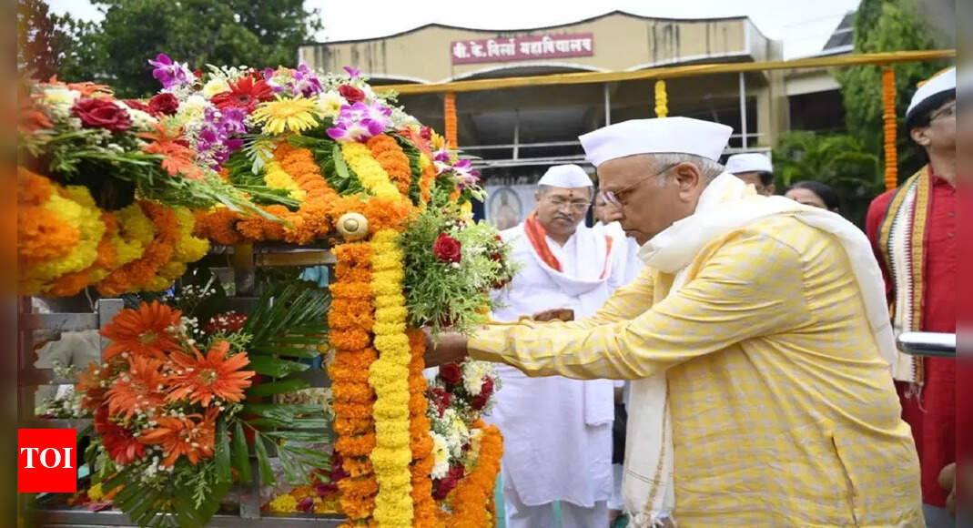 Thousands of devotees participate in Gyan Dindi Yatra in Kalyan | Thane ...
