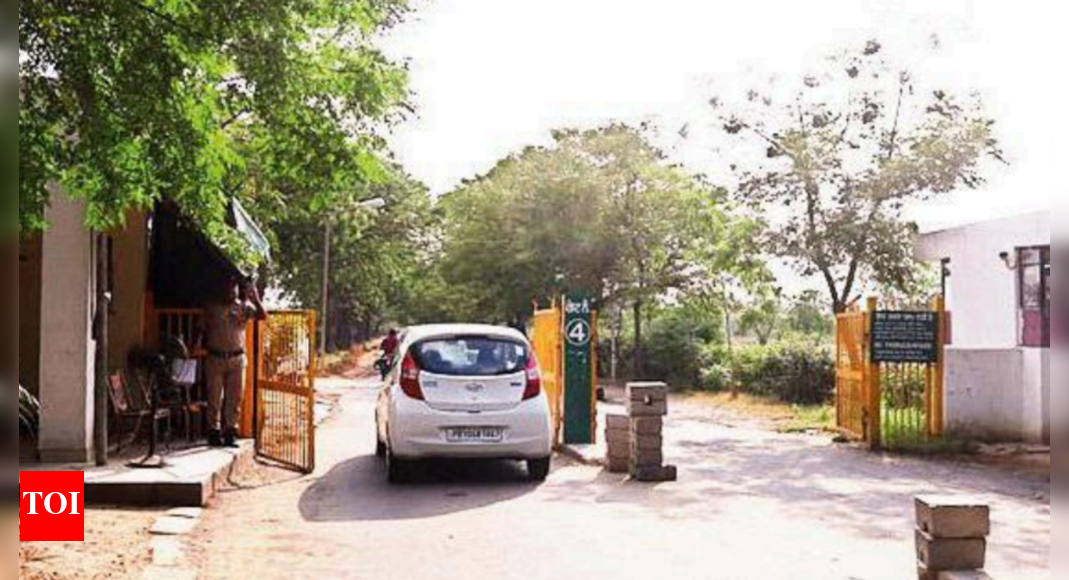 Pau To Get Automated Boom Barriers, Number Recognition System At Gates ...