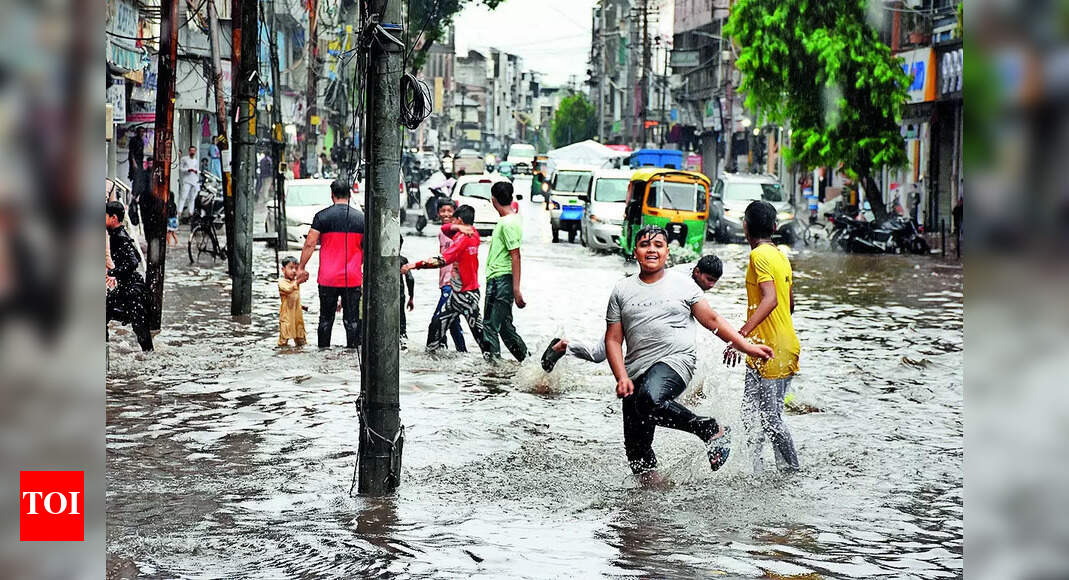 Rain Continues To Pound Vadodara | Vadodara News - Times of India