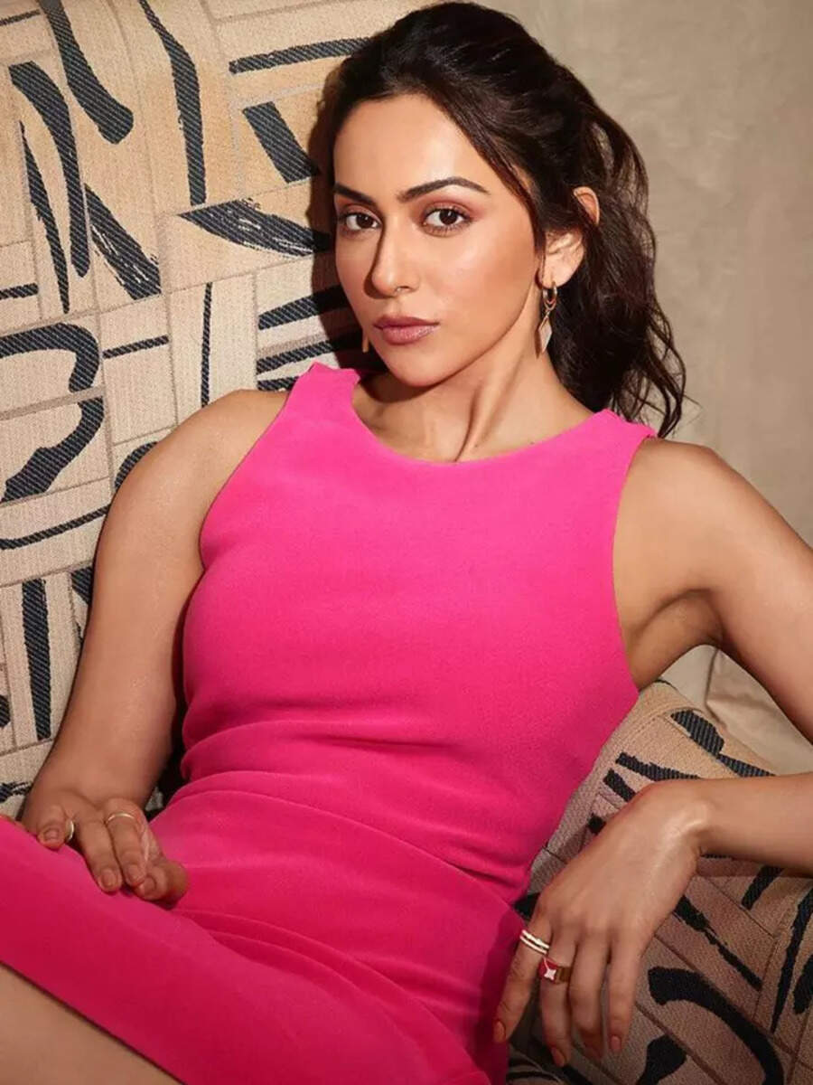 Rakul Preet Singh channels her inner diva in bodycon ensemble ...