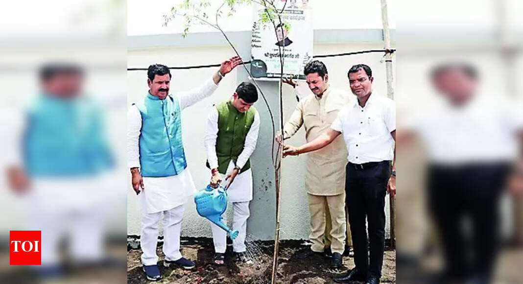 Hariyali Abhiyan: Hariyali Abhiyan To Plant 10l Saplings Begins ...