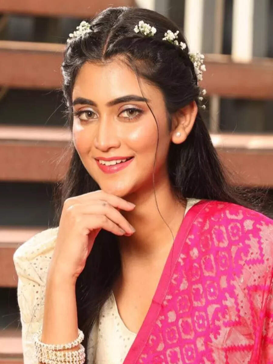 Stunning looks of ‘Jagaddhatri’ fame Ankita Mallick | Times of India