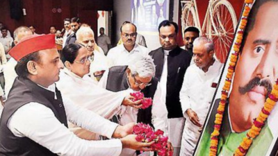 Akhilesh clarifies stand, says SP against Uniform Civil Code | Lucknow ...