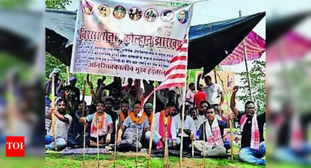 Tribals On Indefinite Fast Over Removal Of ‘pathalgadi’ Plaque | Ranchi ...