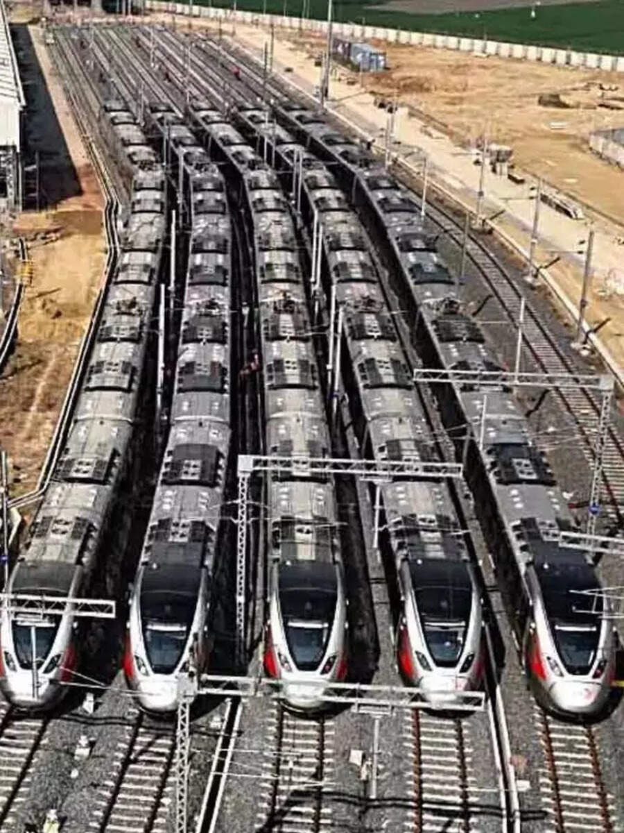 Delhi Meerut RRTS Train: RAPIDX India's first regional train service ...