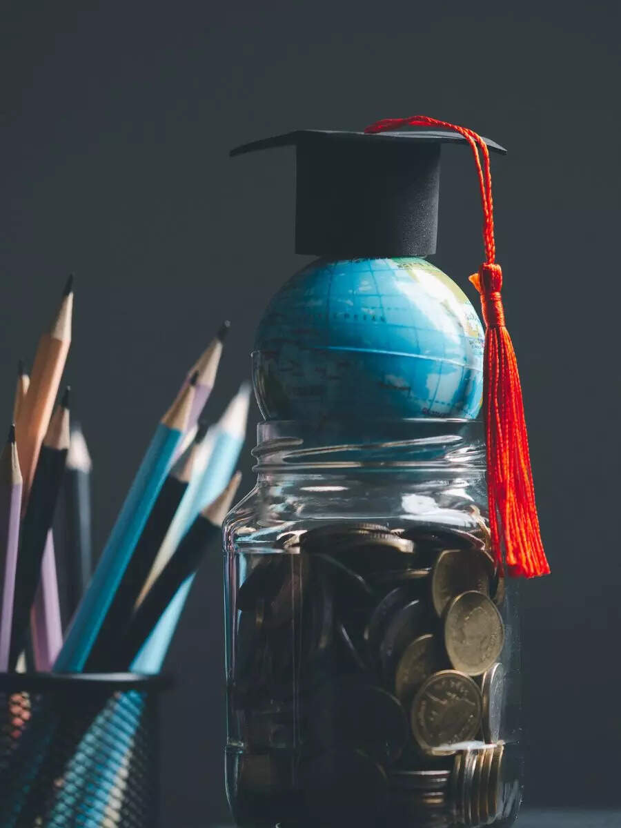 Top 10 Countries to Study Computer Science Engineering | Times of India