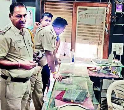 Jaisalmer: Devikot In Jaisalmer Shuts Down Over Jewellery Theft From ...