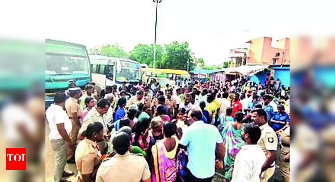 Tirunelveli: Vallanadu Villagers Picket Busy Tuticorin-tirunelveli ...