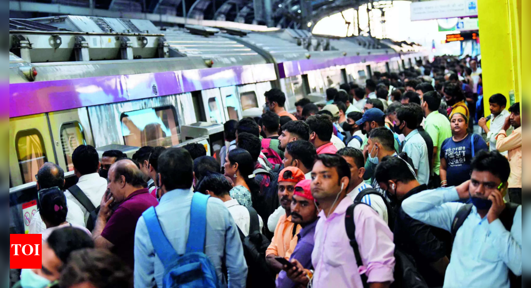 Delhi Metro News: DMRC’s 2-bottle nod, excise rules don’t match ...