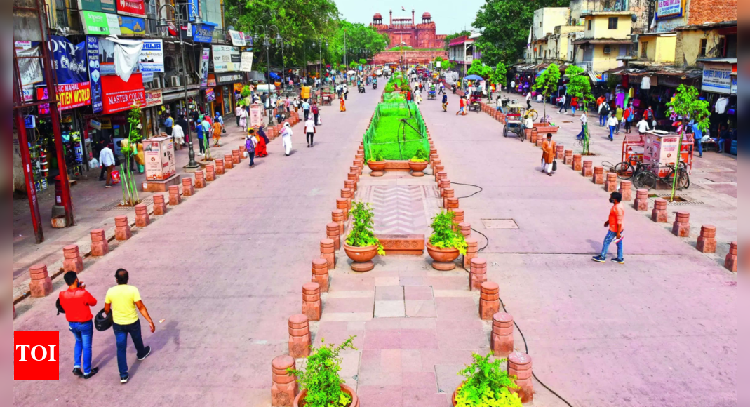Old City revamp runs into a wall | Delhi News - Times of India