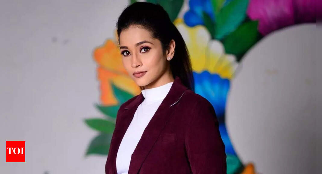 Mansa Manohar joins the cast of daily soap 'Olavina Nindhana' - Times ...