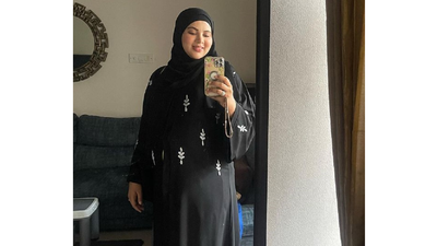 Bhojpuri actress Sahar Afsha debuts baby bump for the first time ...