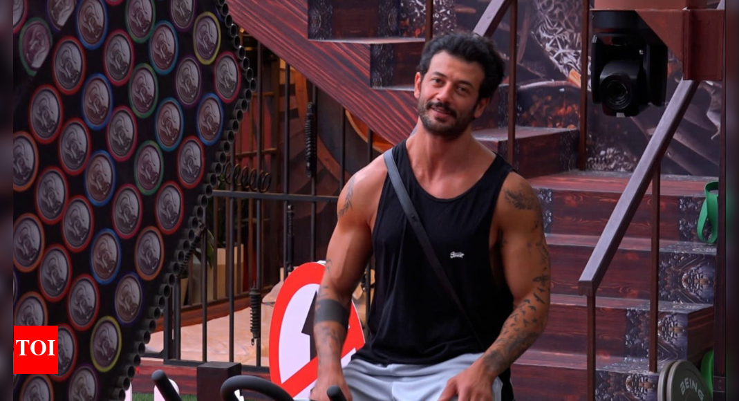 Bigg Boss Ott 2 Jad Hadid Apologizes To The Audience For His Misbehaviour In The House Says
