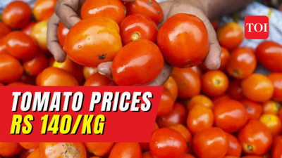 Tomato Price in Delhi: Tomato prices surge up to Rs 140/kg in Delhi-NCR | Delhi News - Times of ...