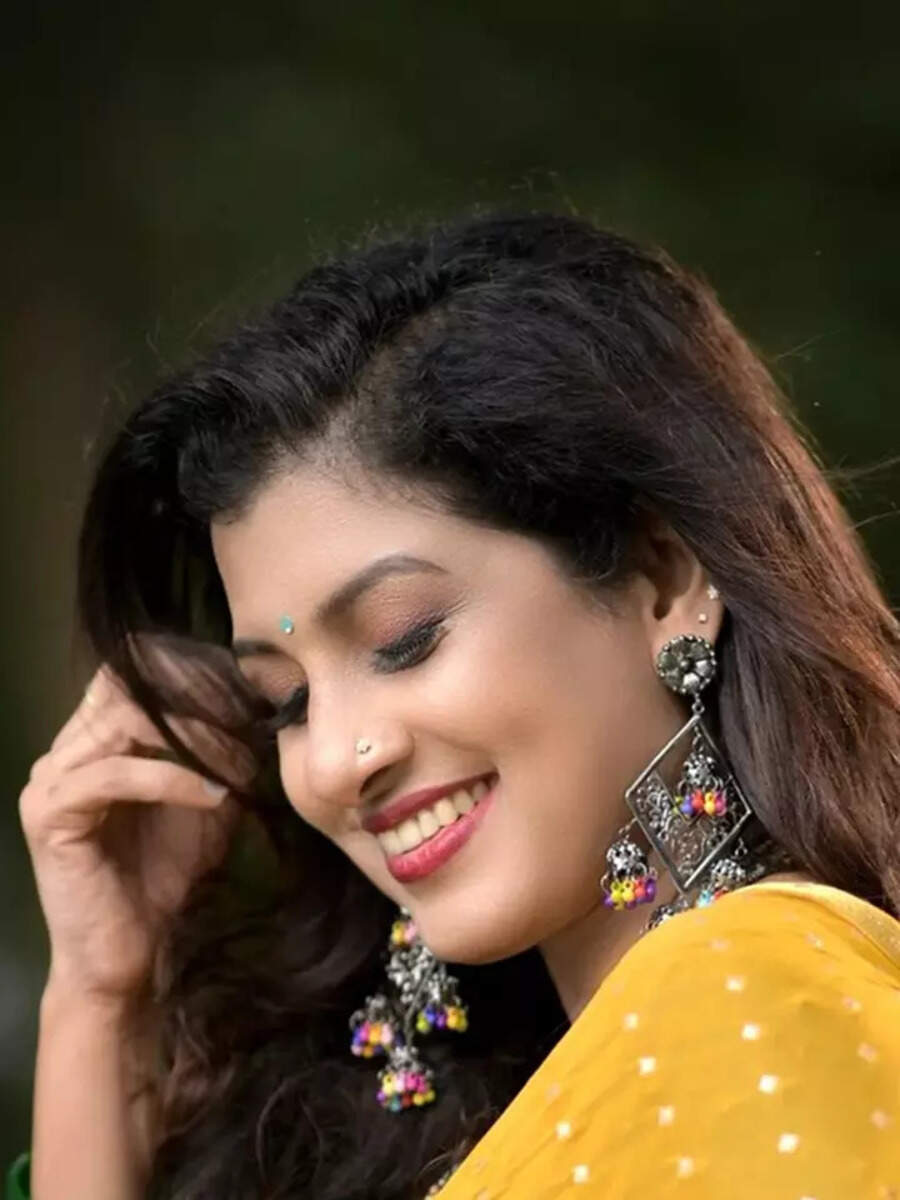 Stunning clicks of Ishani | Times of India