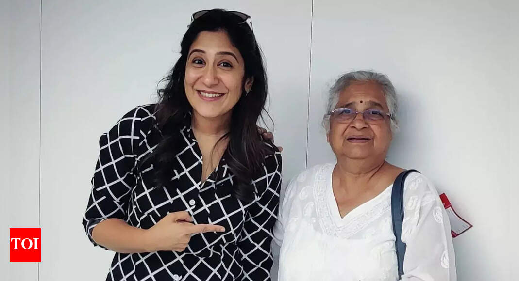 Shweta Mohan meets Sudha Murthy | Malayalam Movie News - Times of India