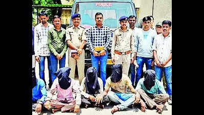 Surendranagar: Five Of Cbd Gang Caught In Surendranagar | Rajkot News - Times of India