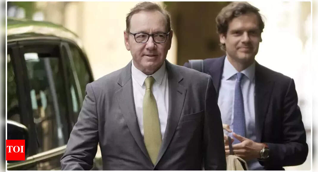 Accuser says Kevin Spacey's grope was 'like a cobra ... angry ...