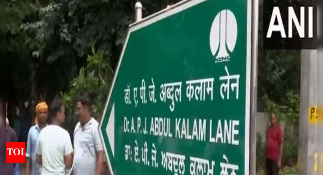 Signboards for newly renamed APJ Abdul Kalam Lane unveiled in Delhi ...