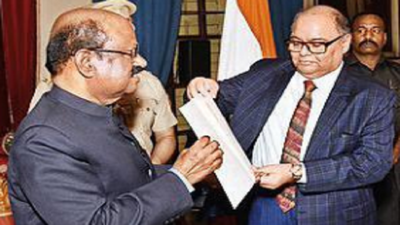 Rbu: 'Am apolitical,' says ex-judge Subhro Kamal Mukherjee before ...