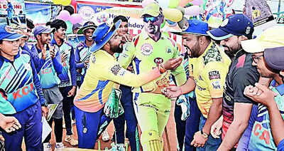 Fans Celebrate 42nd B’day Of ‘captain Cool’ | Ranchi News - Times of India