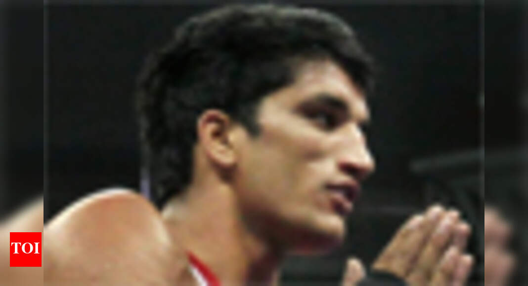 Dinesh advances to continue India boxers' winning run | Boxing News ...