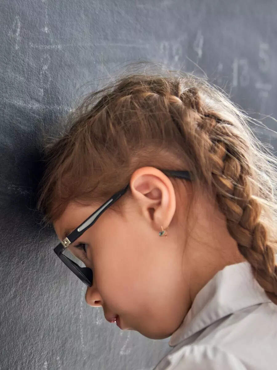 10 Tips To Protect Your Child From Bad Influence | Times of India