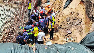 Earth: Worker Dies As Earth Caves In At Construction Site In Race Course | Vadodara News - Times ...