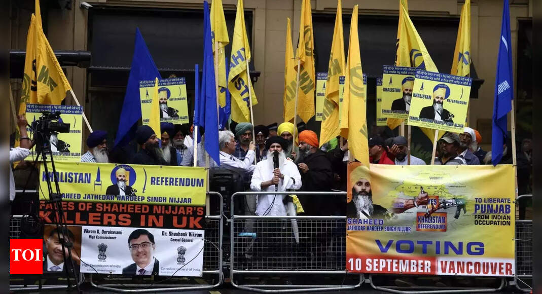 UK: Indian High Commissioner Doraiswami, Consul General feature in ...