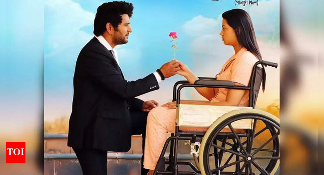 Yash Kumar unveils the poster of the new film 'Kabhi Alvida Naa Kehna ...