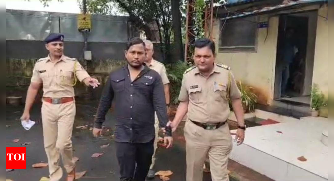 Cabbie texts woman with MLA's fake FB account, held | Thane News ...