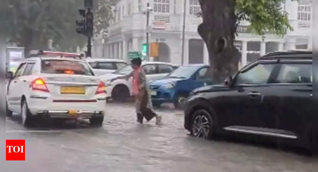 Rains in Delhi Today: When Delhi roads turned into rivers | Delhi News ...