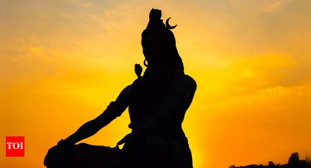 Sawan 2023: Astrologer shares tips for married women - Times of India