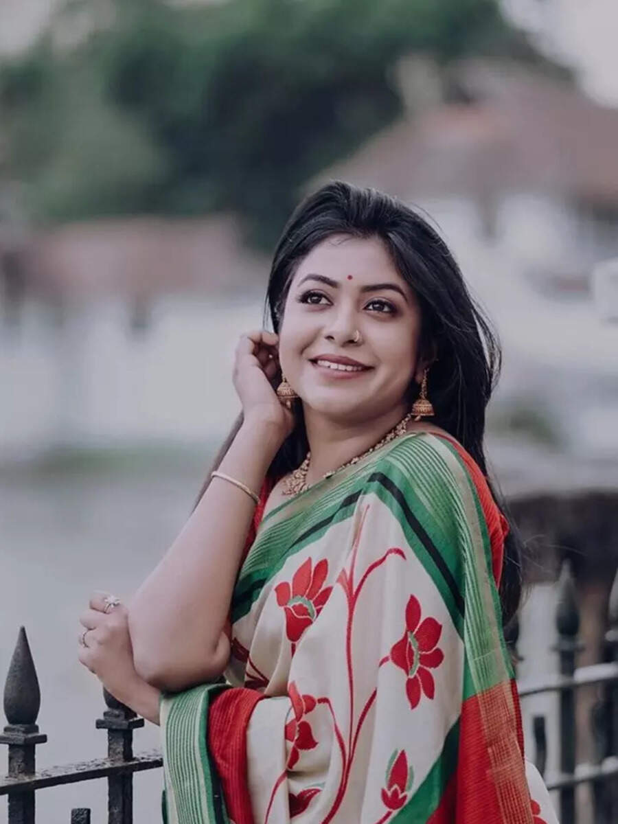 Best saree looks of Ardra Das | Times of India