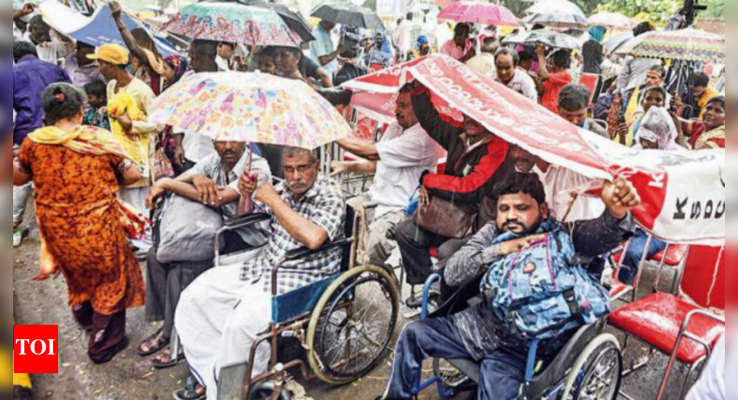 Braving downpour, disabled protest at Jantar Mantar for higher pensions ...
