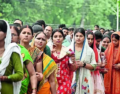 Shrawan: Rush Of Devotees At Lord Shiva Temples On 1st Somvar Of ...