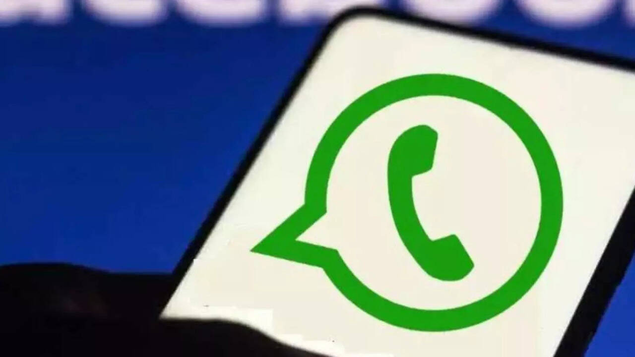 WhatsApp Introduces Translucent Bar And Redesigned Sticker Picker For ...