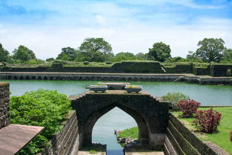 Mandu, the city that’s abandoned but not forgotten | Times of India Travel