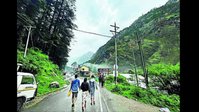 Cutting through mountain, trekking to safety amid ruin | Hyderabad News ...