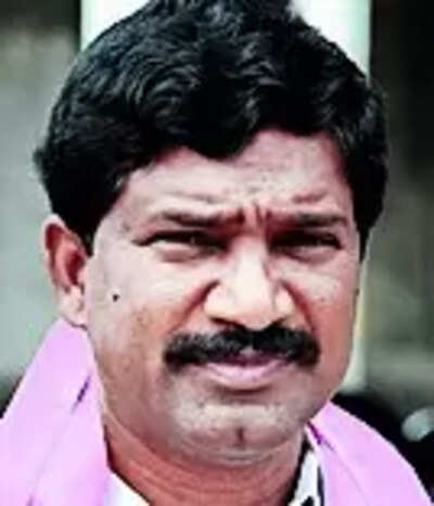 Ktr Steps In After Rajaiah, Srihari Feud | Hyderabad News - Times of India