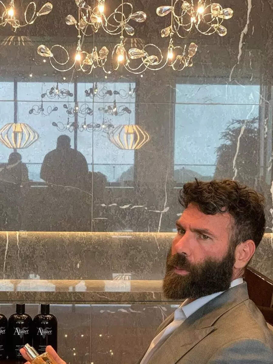 Dan Bilzerian Net Worth: Know How Rich is the American Poker Player ...