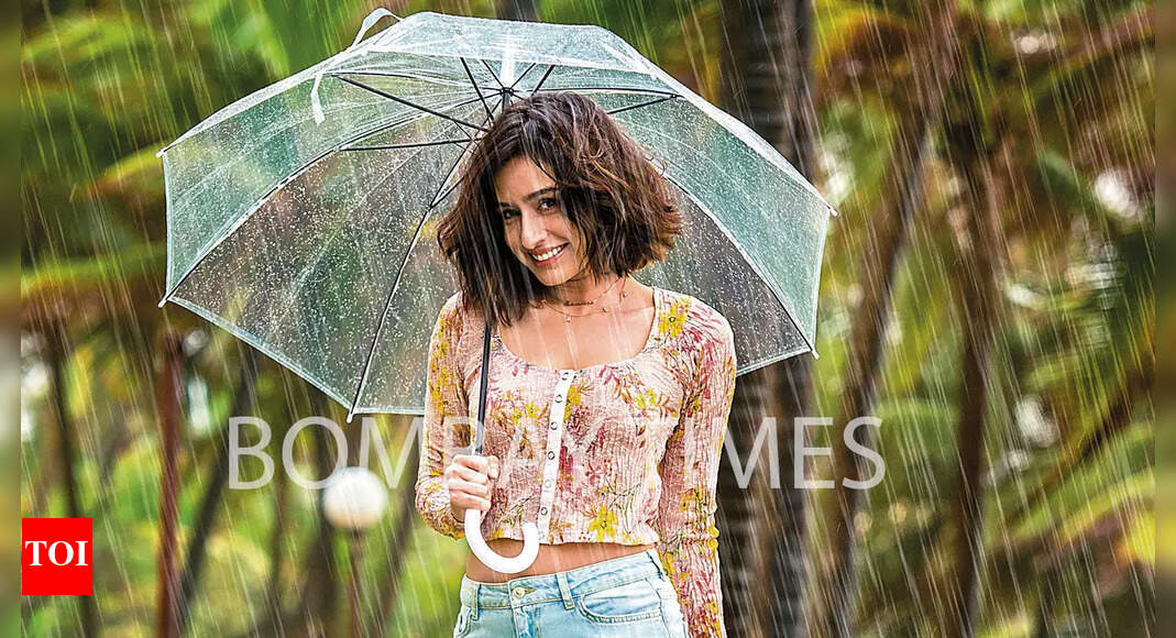 Shraddha Kapoor: As a kid, I loved playing in the rains | Hindi Movie ...