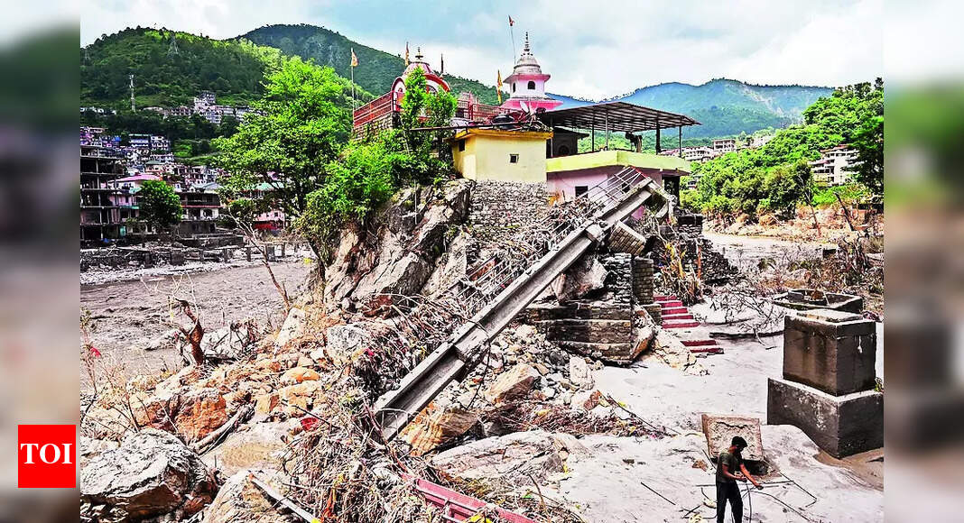 Weather: 50k Tourists Evacuated From Kullu As Rains Abate, For Now ...