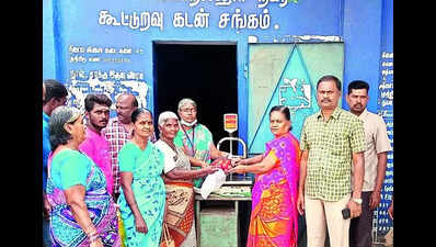 Tomatoes: 20 Pds Shops In City Sell Tomatoes For 60 Per Kg | Coimbatore ...